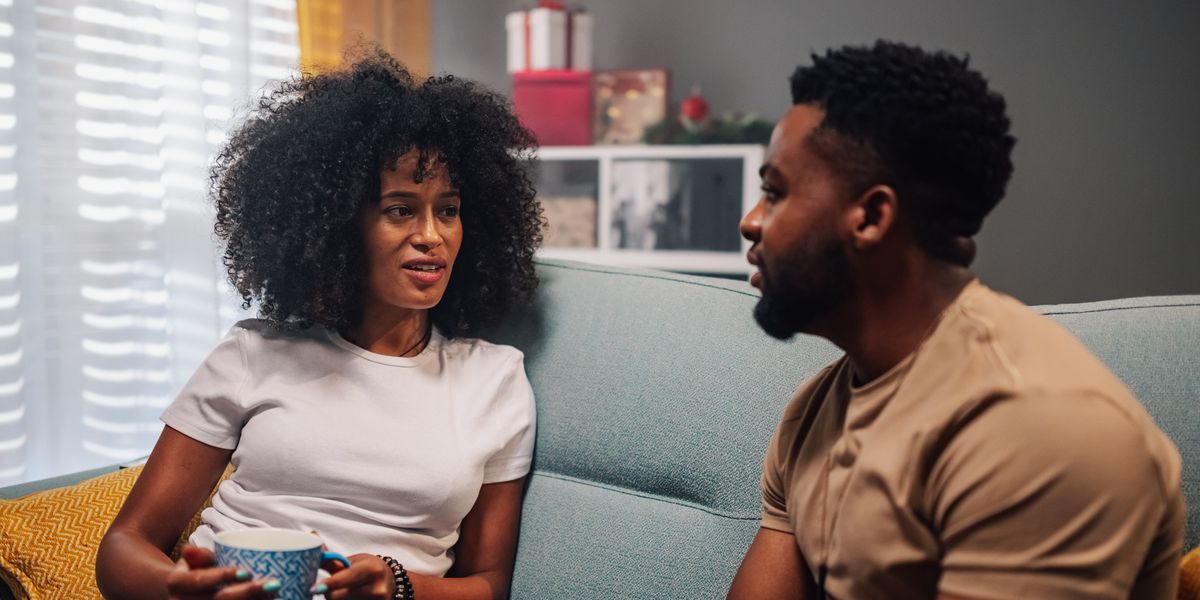 What Is Floodlighting? Current Dating Trends Red Flags - xoNecole