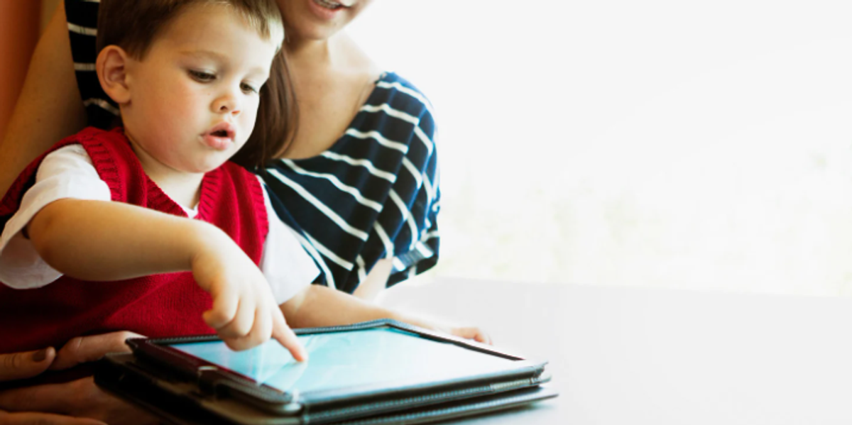 15 millennial parenting struggles Boomer parents never had to deal with - Upworthy