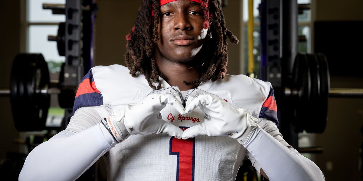 BREAKING: 2026 Cy Springs four-star ATH Paris Melvin Jr. commit to Houston - VYPE