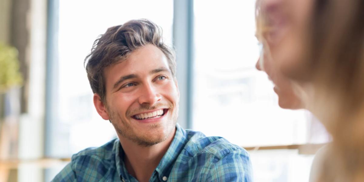 Man explains 11 tips that helped him stop being socially awkward - Upworthy