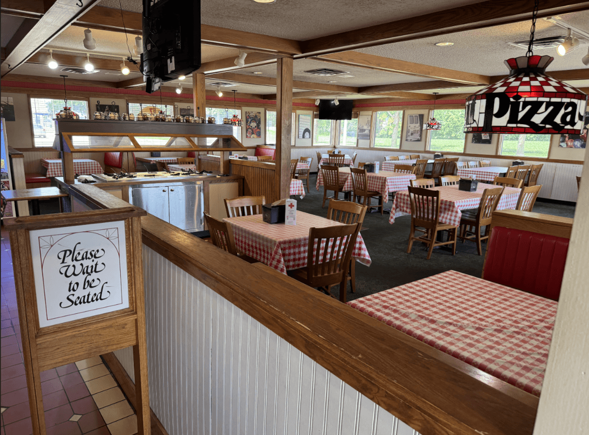Pizza Hut Classic restaurants bring back 90s nostalgia - Upworthy