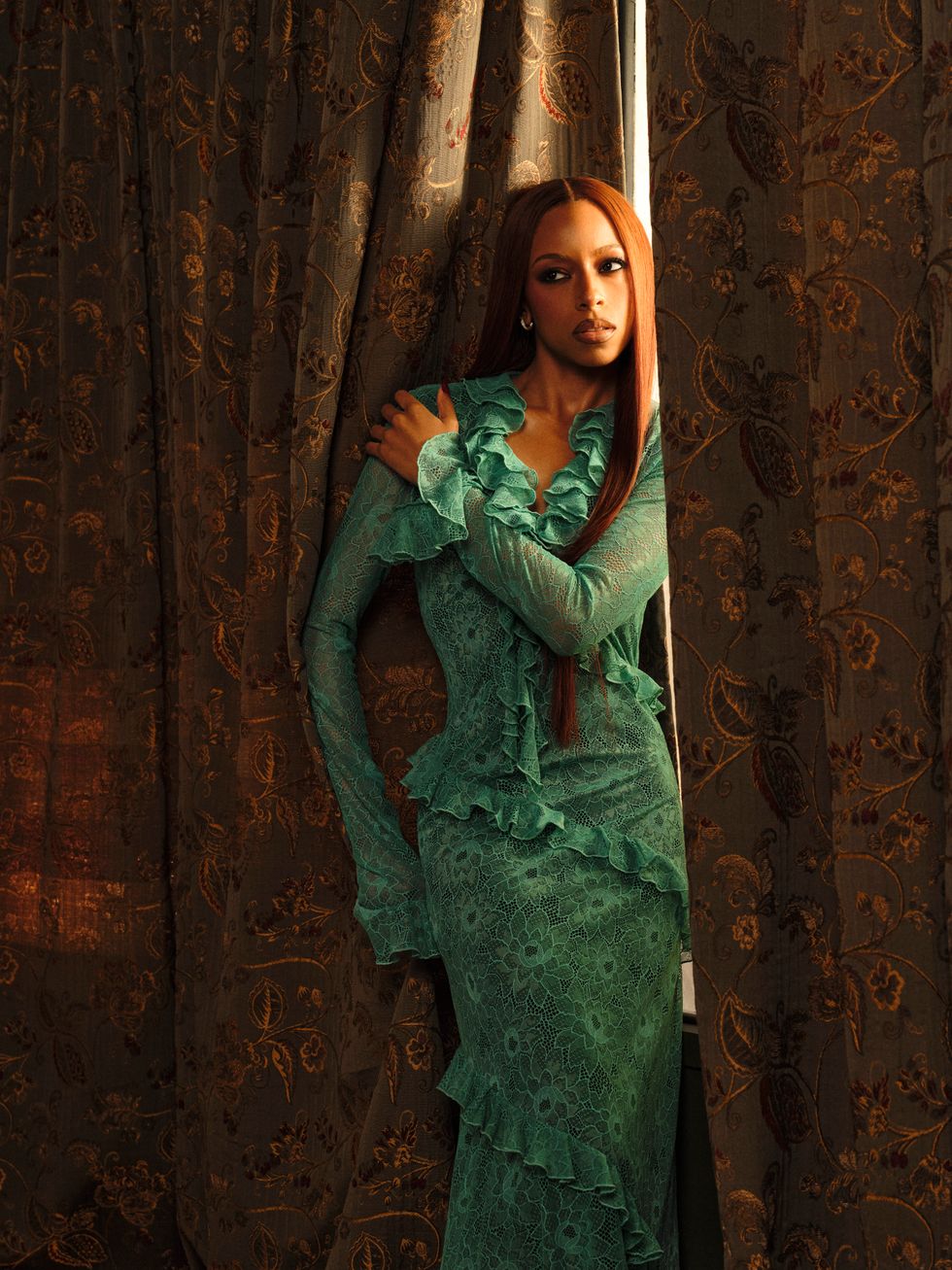 Ravyn Lenae on the Cover of PAPER Magazine - PAPER Magazine