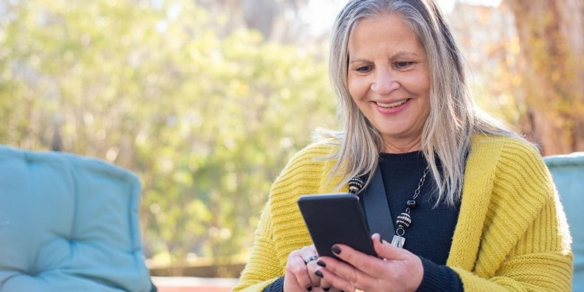 Linguist explains simple reason Boomers use ellipses in texts all the ...