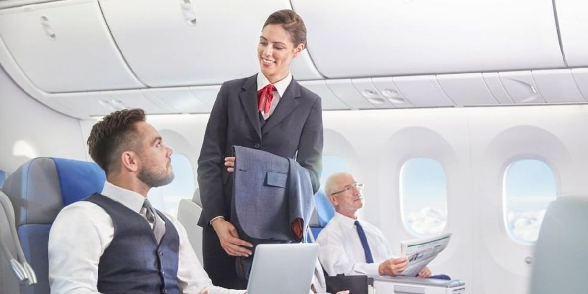Delta flight attendant shares her weirdest passenger interactions ...