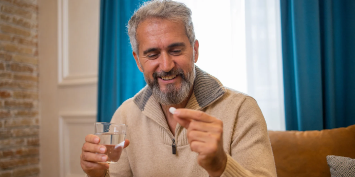 Aging Gen Xers share funny aging habits making them feel old - Upworthy