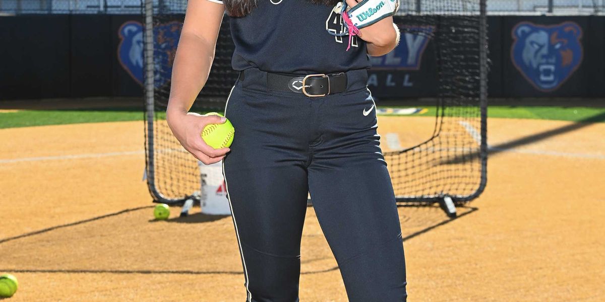 VYPE Houston Preseason Softball Pitcher Of The Year Fan Poll - VYPE