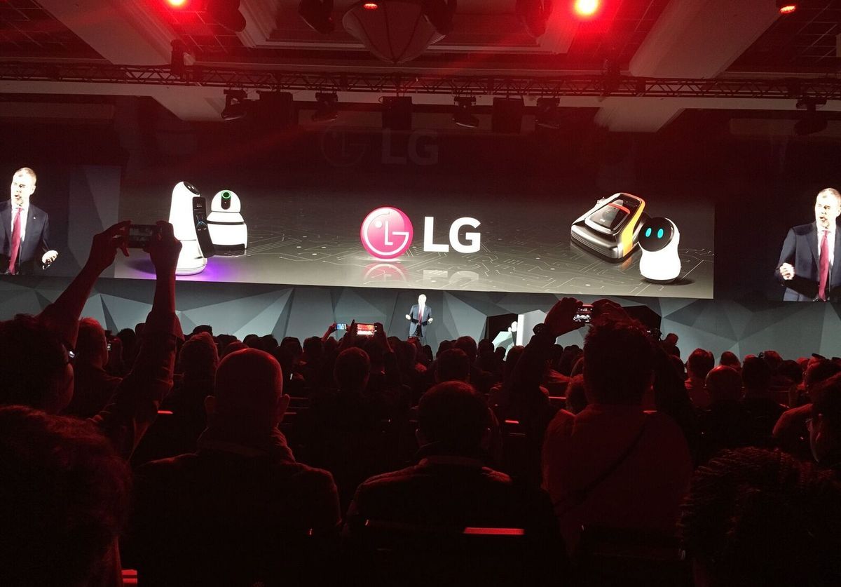 CES 2017: LG robots will mow your lawn - Gearbrain