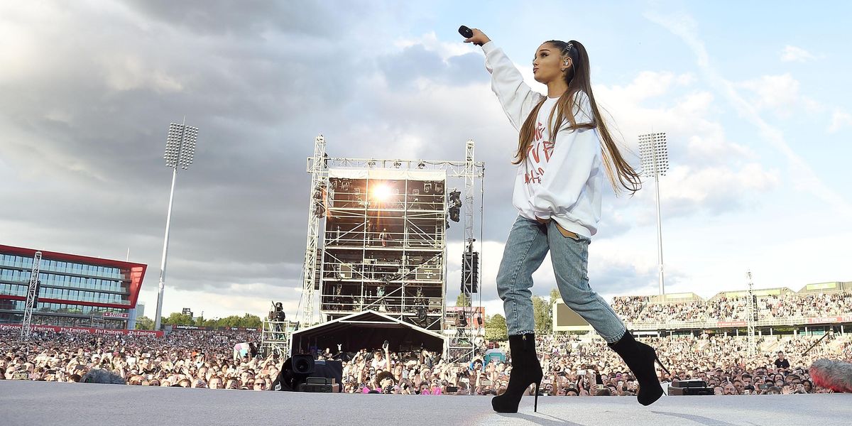Ariana Grande Releases Somewhere Over The Rainbow Manchester - PAPER ...
