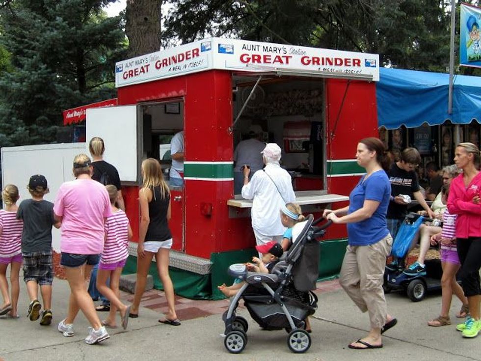 20 Mouthwatering Iowa State Fair Foods You Have To Try At Least Once
