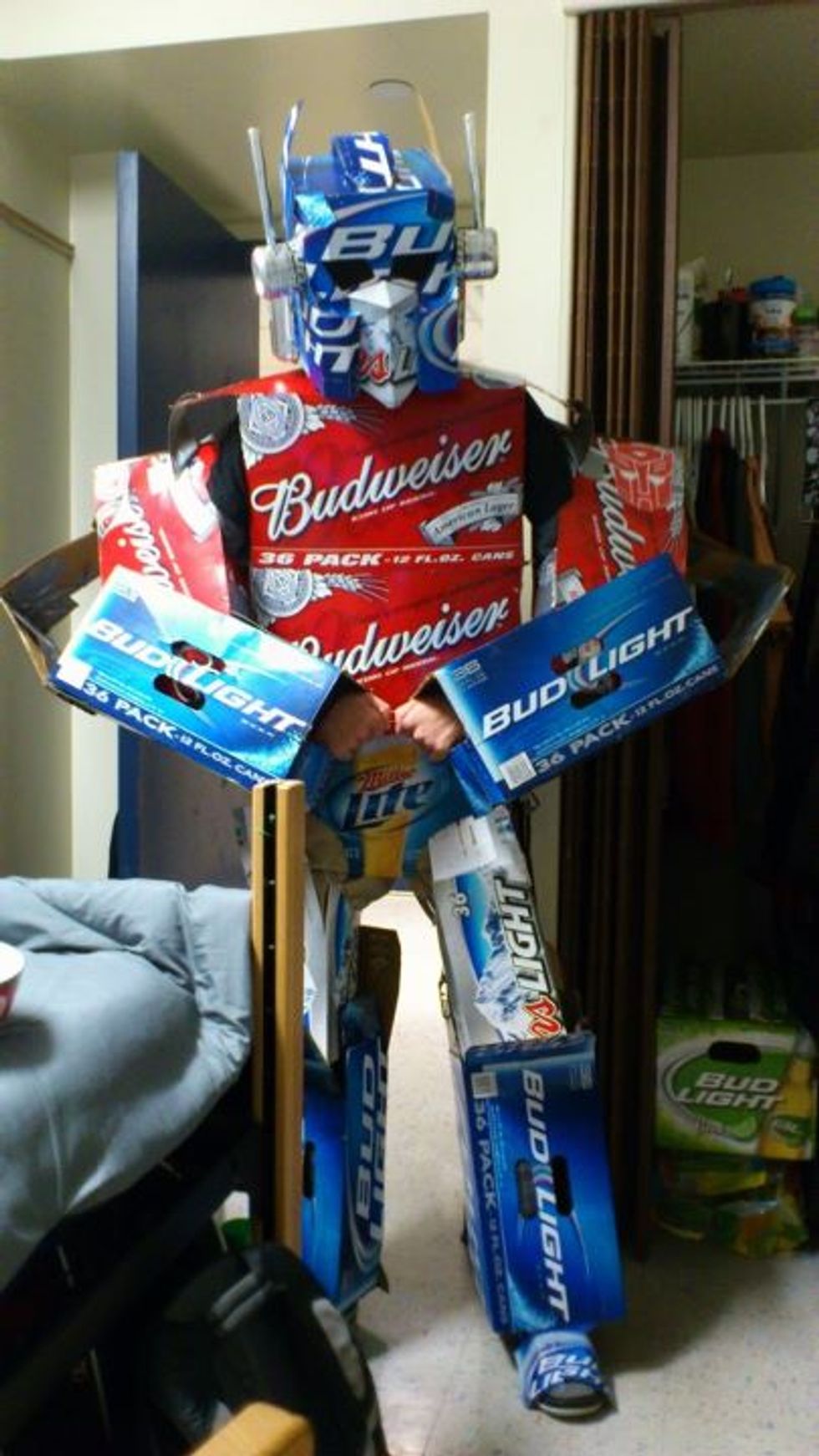 6 Easy Halloween Costumes For The Injured