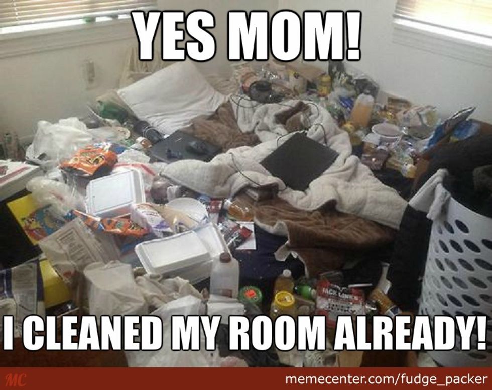 13 Signs You May be a Hoarder