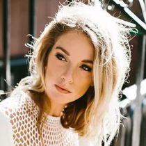 Paula Rallis on Odyssey