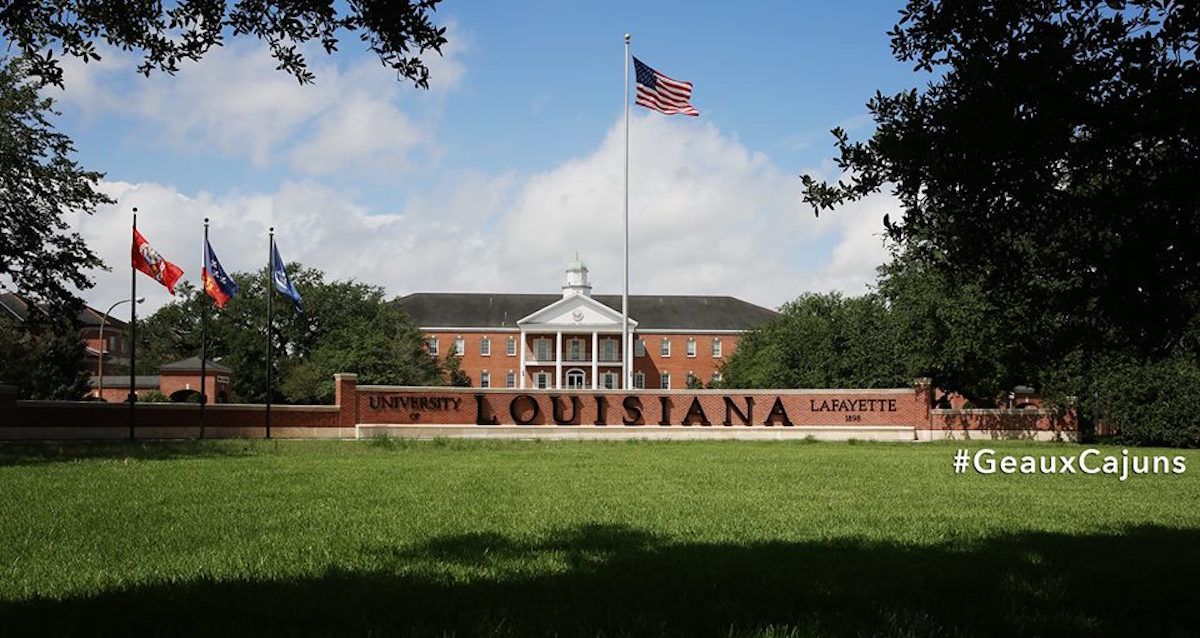 11 Essential Tips For Freshmen At ULL