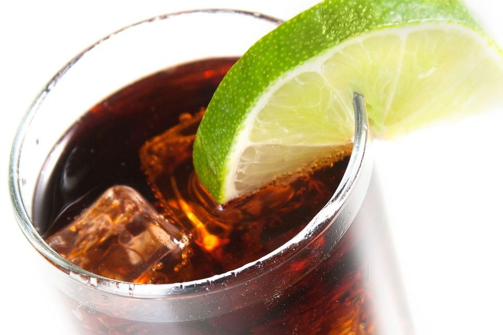 10 Safe Drinks To Order For Your First Time Out