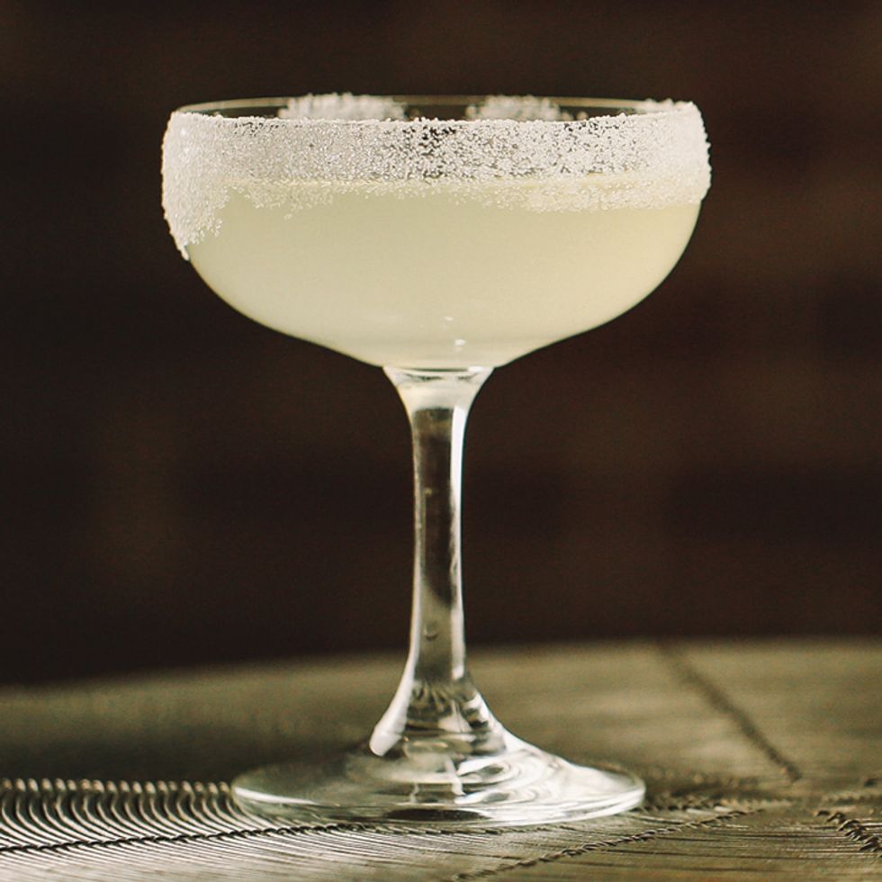 10 Safe Drinks To Order For Your First Time Out