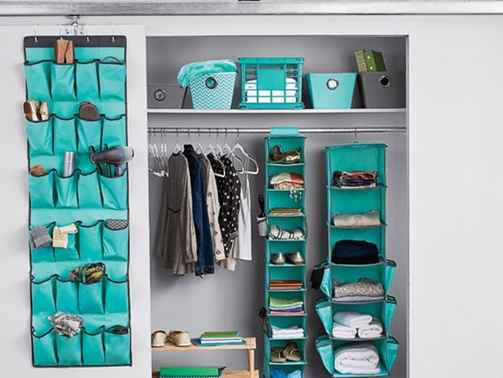 9 Must-Buys For Freshman Year Of College