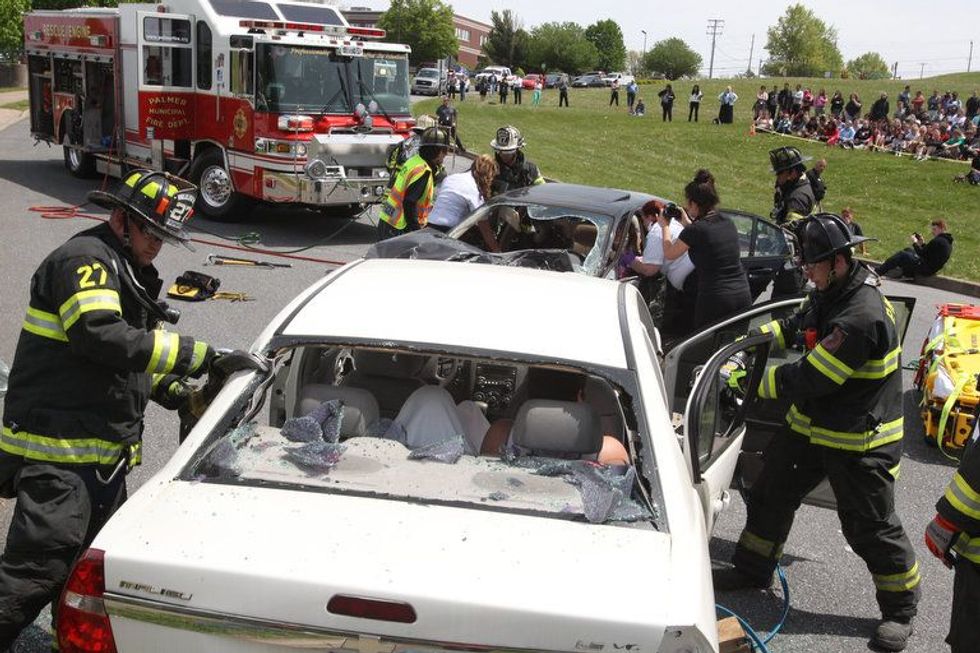 EAHS Simulates Mock DUI Car Crash For A Viral Campaign