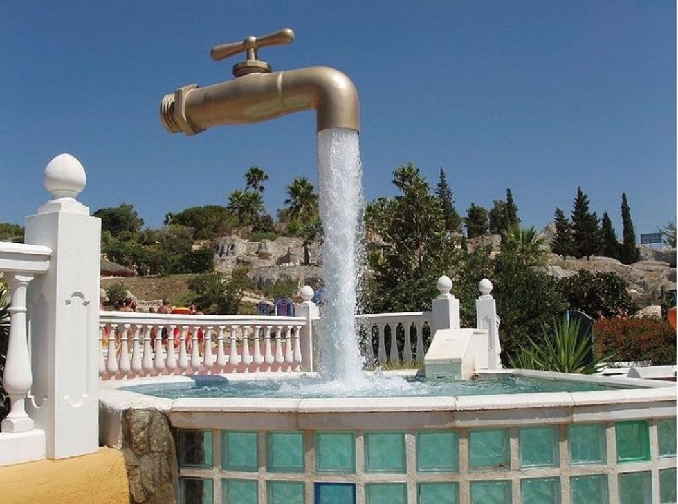 35 Real-Life Optical Illusions That Will Blow Your Mind