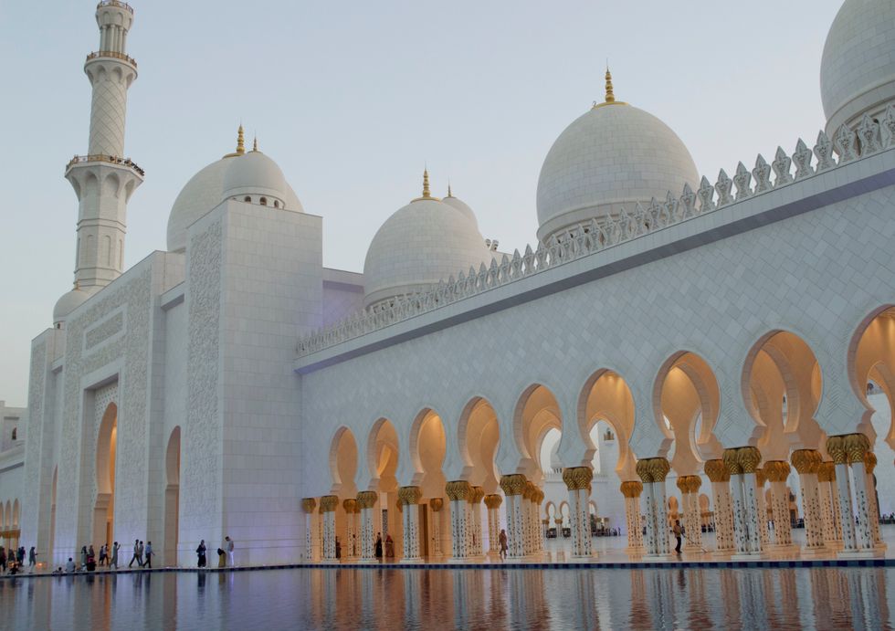 My Dubai: A Trip To Sheikh Zayed Grand Mosque