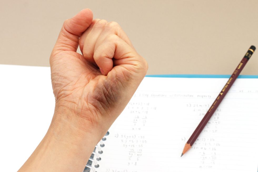 13 Problems You May Have If You Are Left-Handed