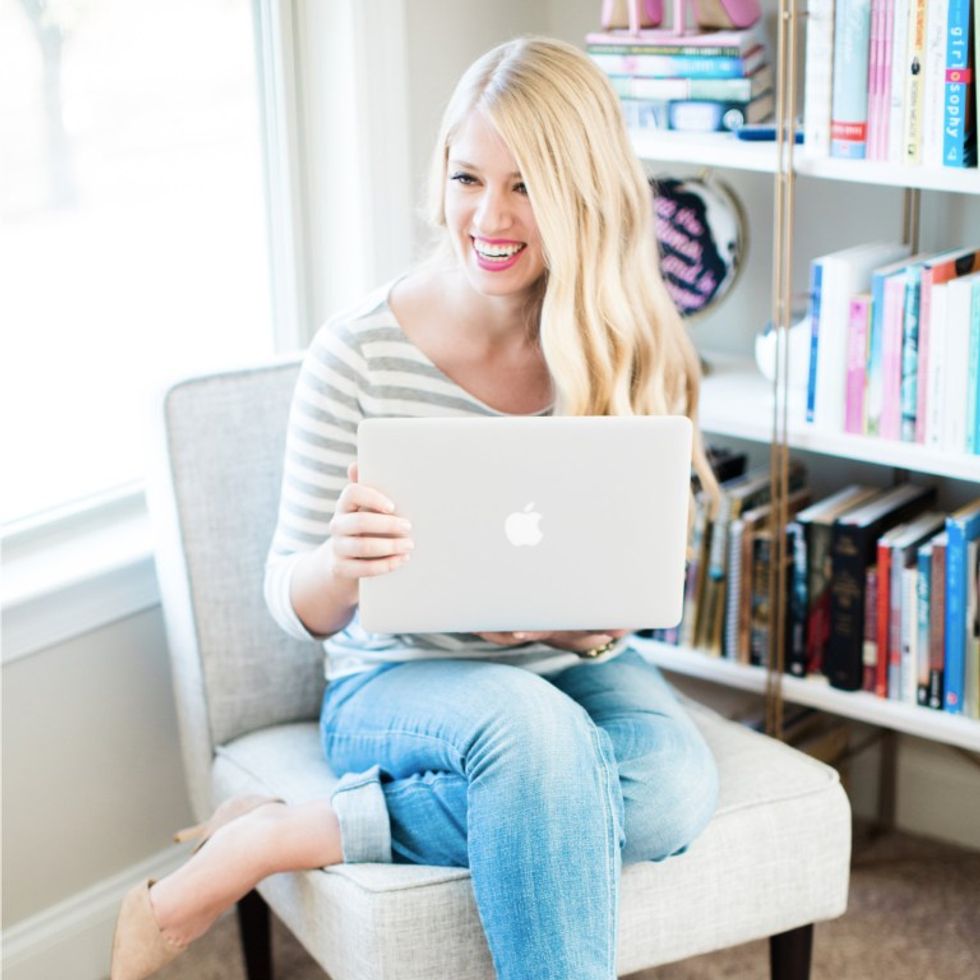 College Girls, You Need These 5 Bloggers In Your Life