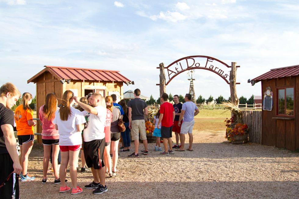 5 Must-Do Fall Dates In Lubbock, Texas For You And Bae