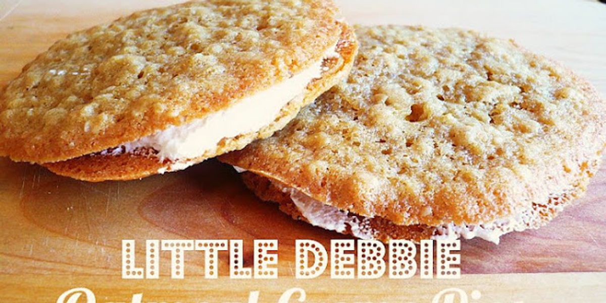 Copycat Little Debbie Oatmeal Creme Pies - My Recipe Magic