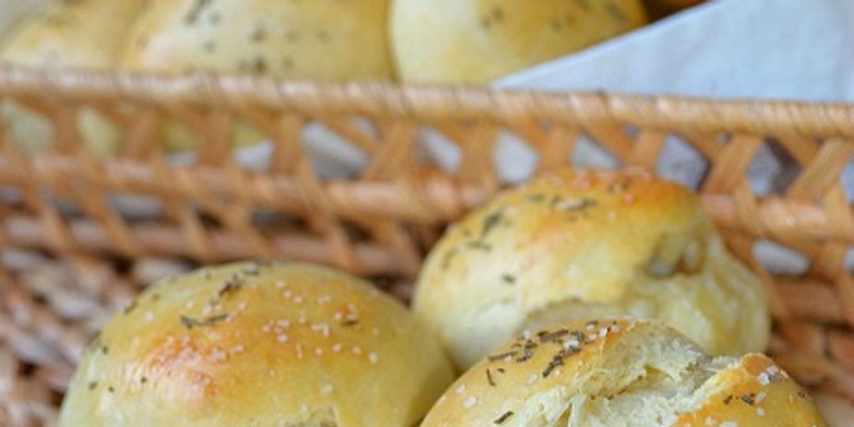 Homemade Cheesy Dinner Rolls - My Recipe Magic