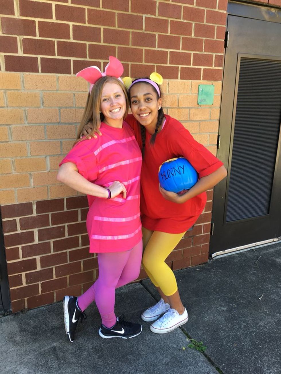 50 Easy Halloween Costumes To Do With Your Best Friend