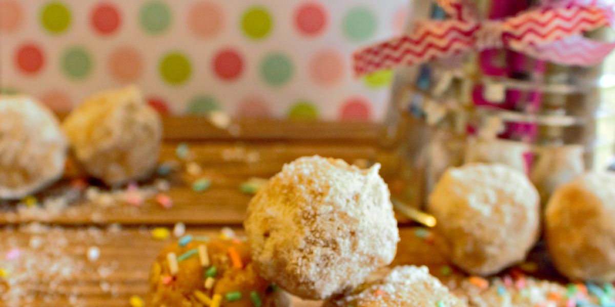 {No Bake} Sugar Cookie Balls - My Recipe Magic