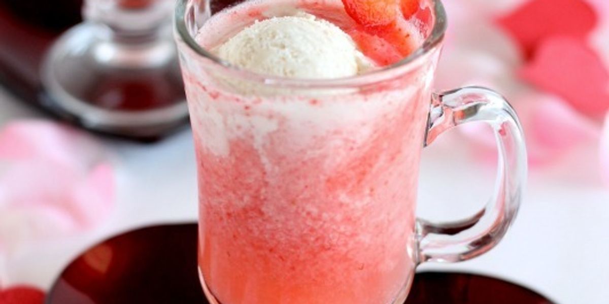 Sparkling Strawberry Float - My Recipe Magic