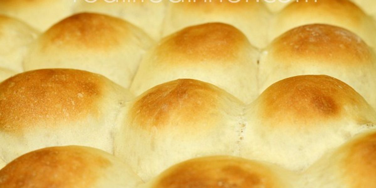 Lunch Lady Cafeteria Rolls - My Recipe Magic