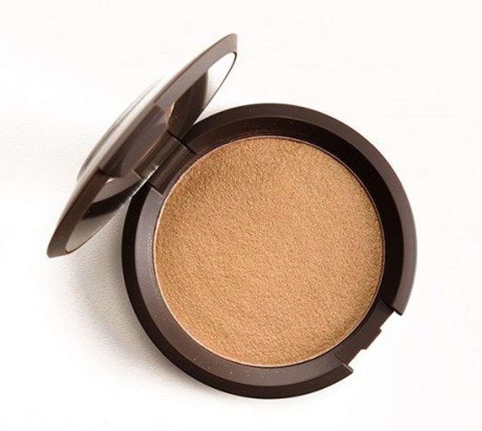 The Top 5 Highlighters For Women Of Color - xoNecole
