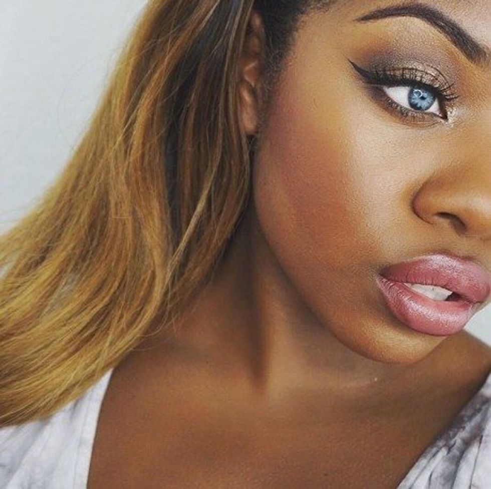 The Top 5 Highlighters For Women Of Color - xoNecole