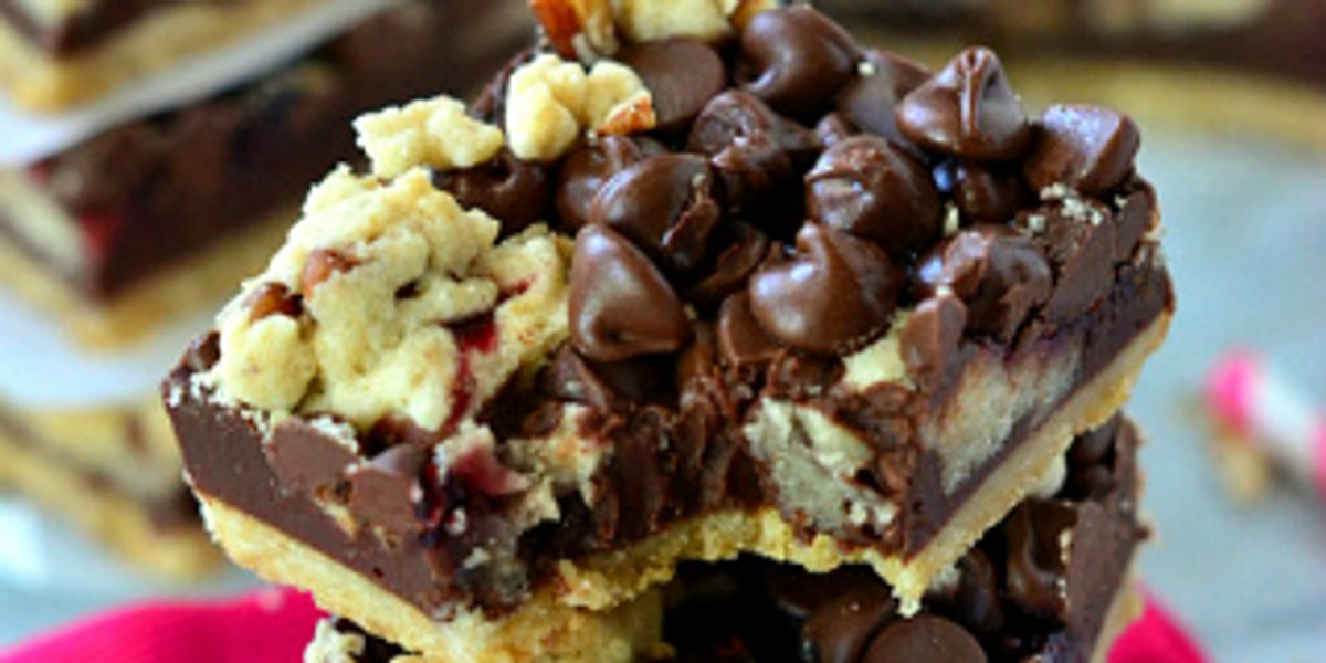 Chocolate Raspberry Crumb Bars - My Recipe Magic