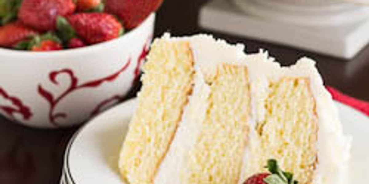 Almond Cake with Amaretto Filling - My Recipe Magic