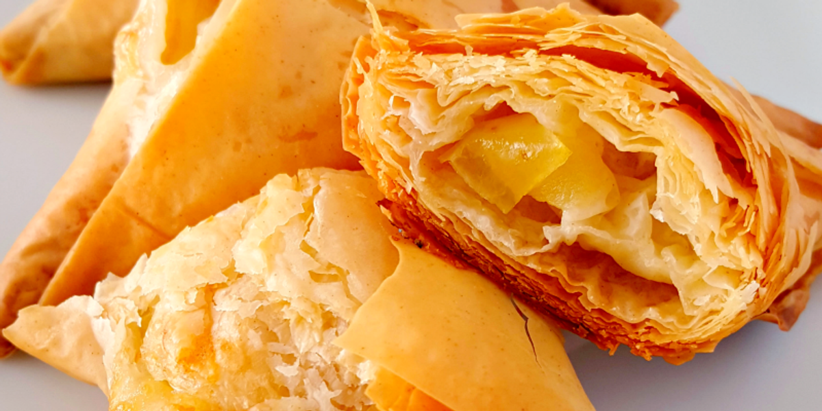 Envy Apple Brie Triangles - My Recipe Magic