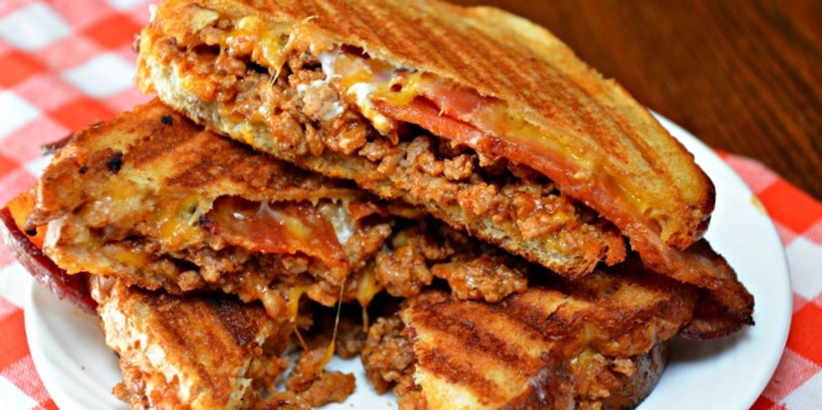 HOW TO MAKE TERRIFIC BBQ BACON CHEESEBURGER GRILLED CHEESE - My Recipe ...