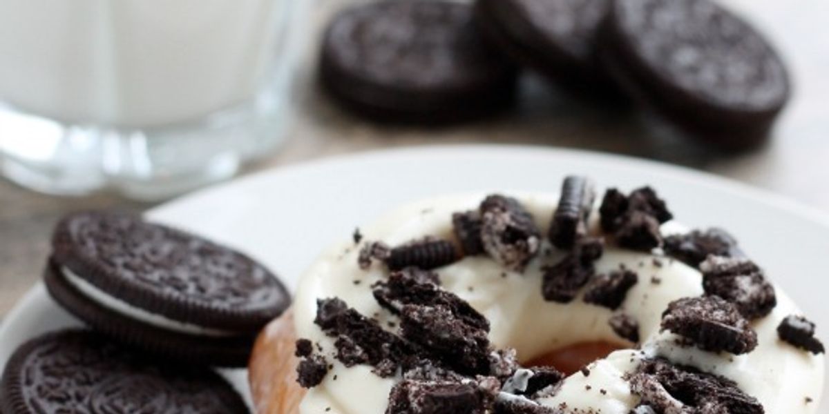EASY Gourmet Cookies and Cream Donuts - My Recipe Magic