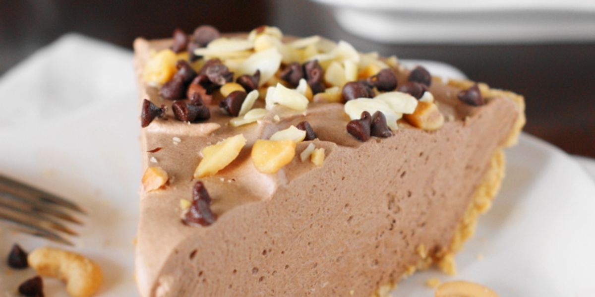 Easy Chocolate Mousse Pie - My Recipe Magic