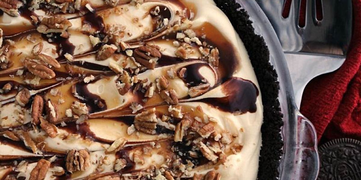 No Melt Turtle Sundae Pie - My Recipe Magic