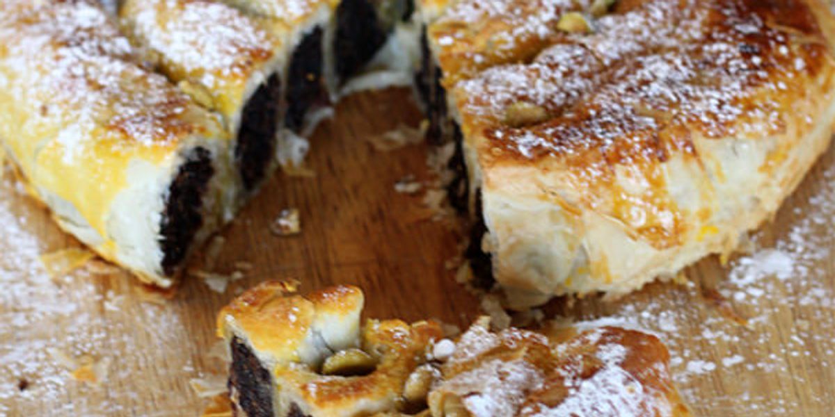 Mhanncha - Moroccan Snake Pastry - My Recipe Magic