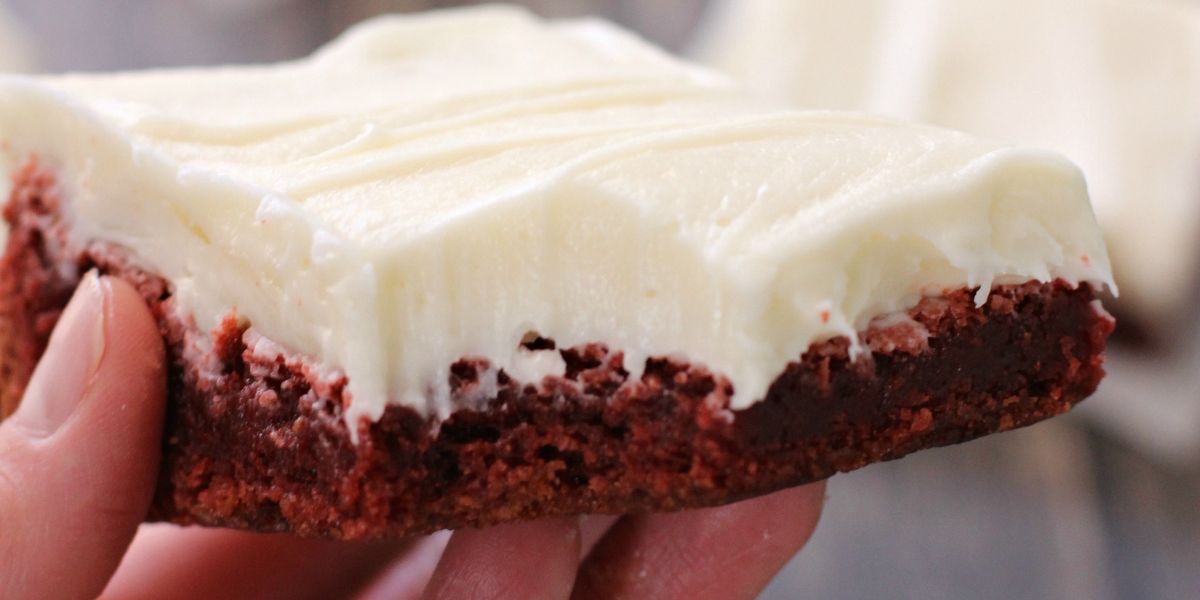 Red Velvet Cake Bars - My Recipe Magic