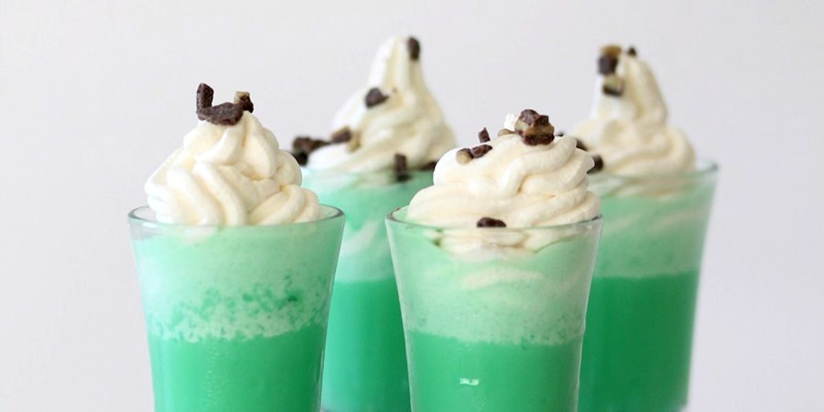 Frozen Grasshopper Shooters - My Recipe Magic
