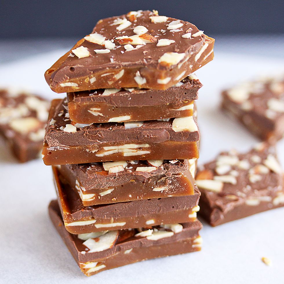 Homemade Almond Roca ( Buttery Almond Toffee) - My Recipe Magic