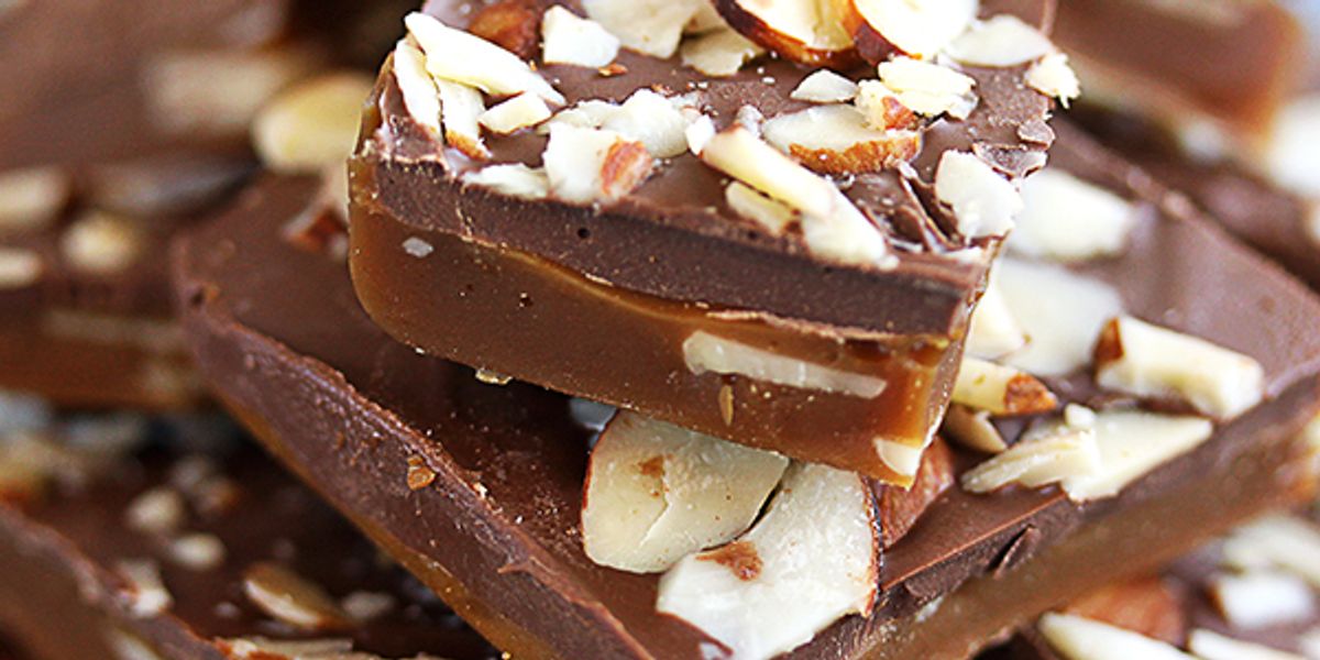 Homemade Almond Roca ( Buttery Almond Toffee) - My Recipe Magic