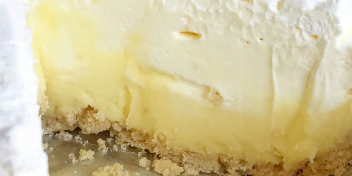 Triple Layer Banana Pudding Cheesecake Pie - My Recipe Magic