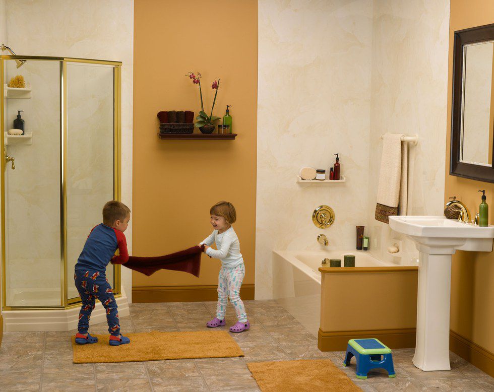 5 Struggles Only People Who Live With One Bathroom Understand