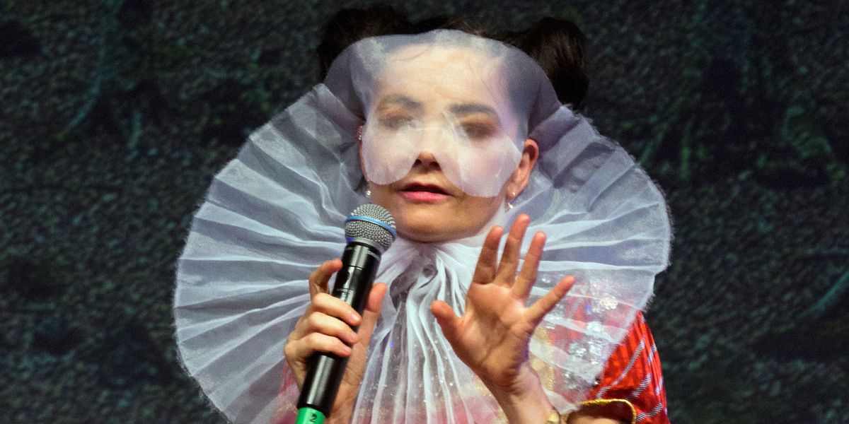Bjork's Shares Predictably Iconic Cover Art For Her New Album - PAPER ...