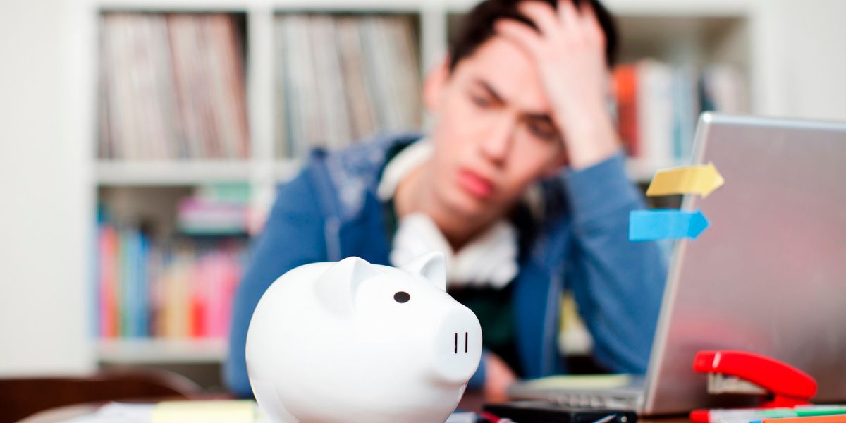Understanding The "Broke College Student"